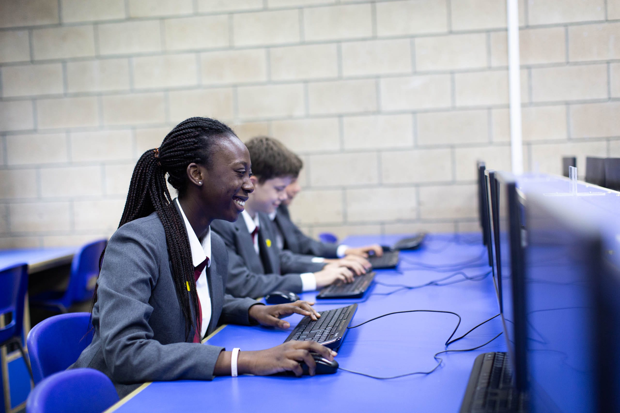 Highfields Newsletter Issue 14 - Highfields School